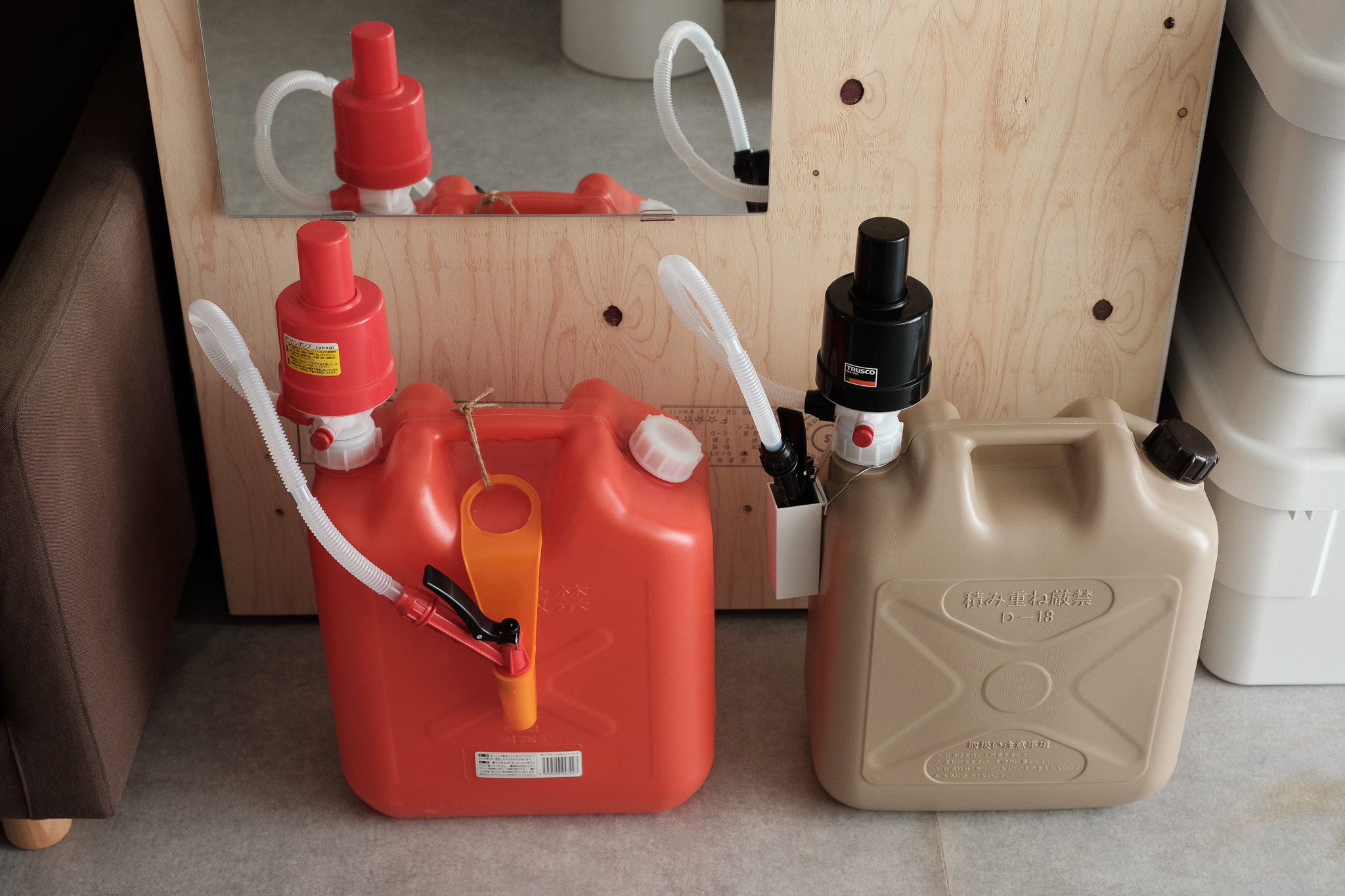 おしゃれ灯油タンク The Genie Tank と TRUSCO ポリカンポンプ｜PLUS9LOG